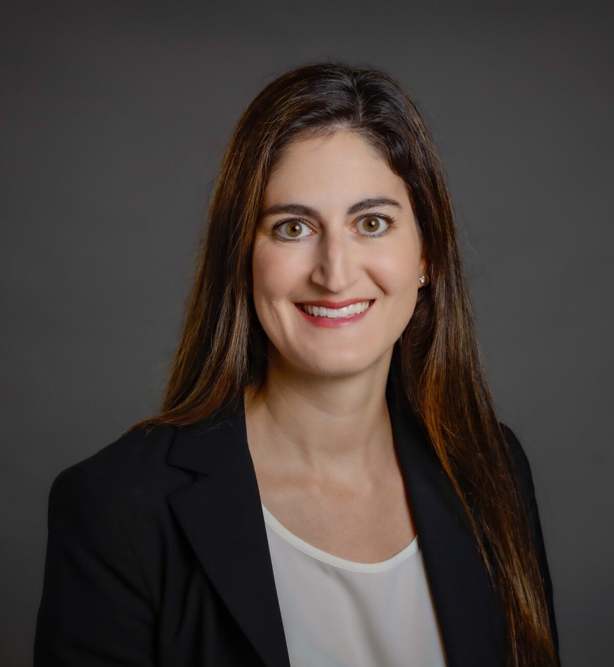 Dr. Aliza Epstein: Expert Oculofacial Plastic Surgeon